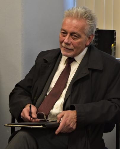 Olney maintains lead for city council seat after absentee ballots ...