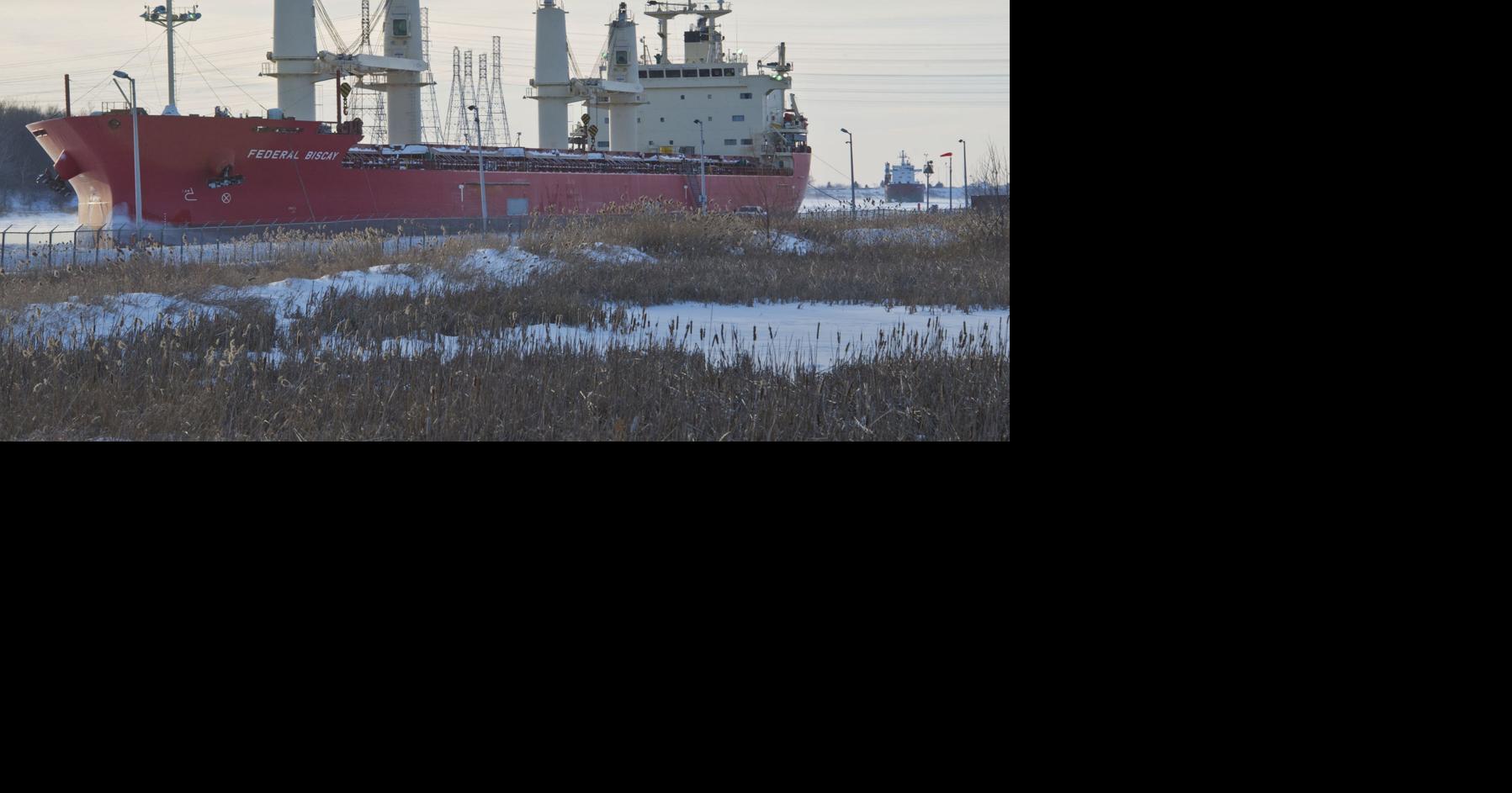 Freighter finally freed from Snell Lock | News | nny360.com