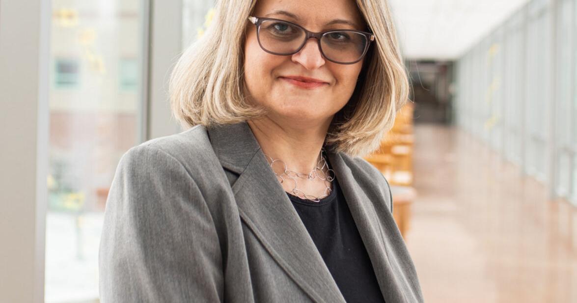 Clarkson professor receives Mentoring for Research and Scholarship ...