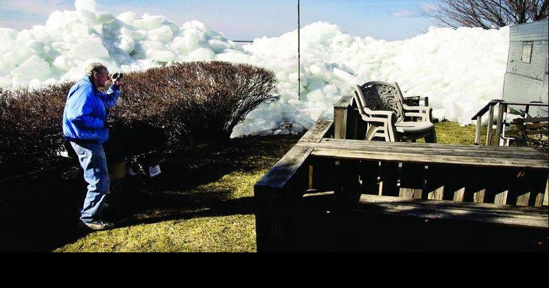 Big slabs of ice pile up on shore | News | nny360.com
