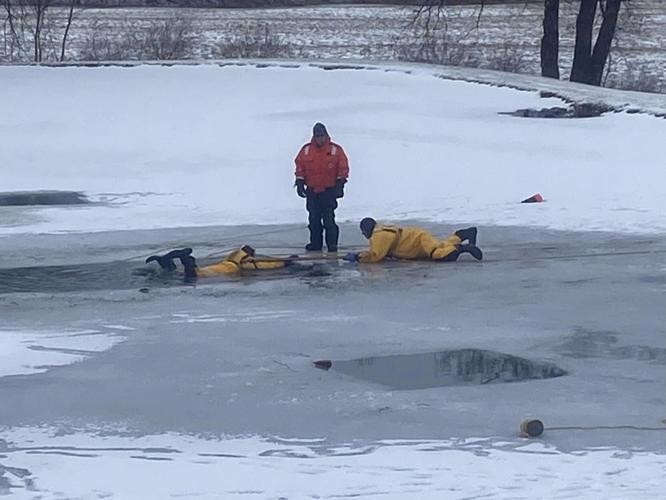 Lewis County Fire departments practice ice rescues | Community Notes ...