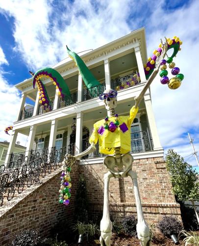 Ghost Manor on Magazine, 'kraken' house in Lakeview will be back for ...