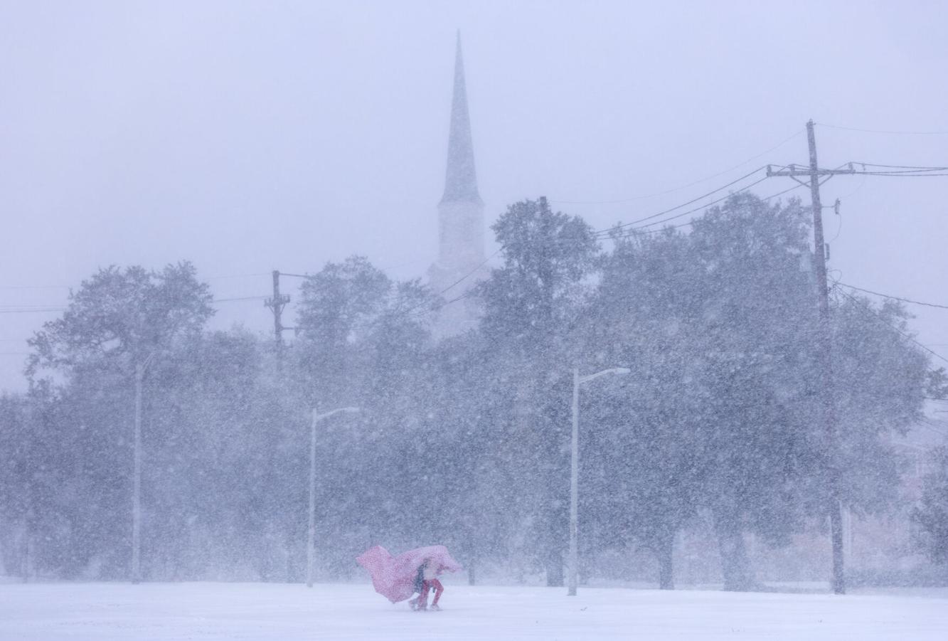 Photos: Rare New Orleans snow day means sliding, snowballs and selfies ...