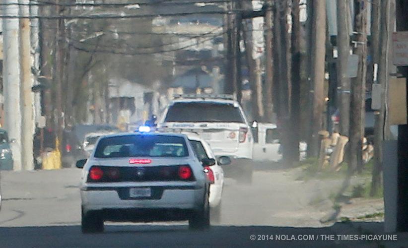2 NOPD cars crash while chasing car possibly involved in shootout ...
