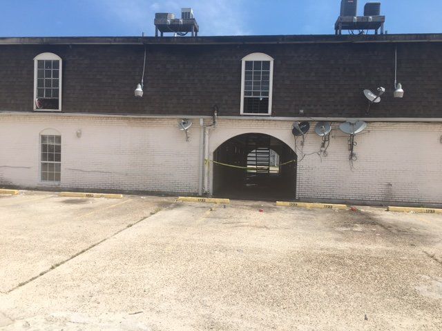 Kenner apartment building fire leaves 11 families homeless | Traffic ...