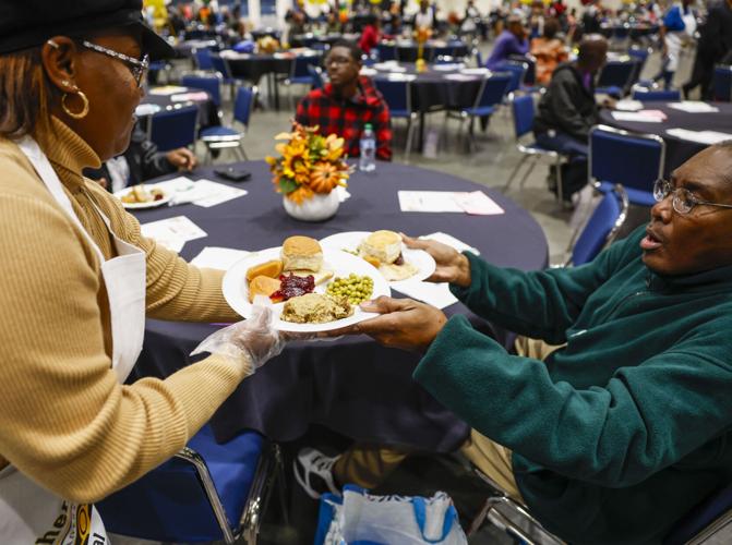 Sheriff's Thanksgiving dinner expected to draw 2,500 | Entertainment ...
