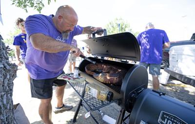 LSU DH Cade Beloso's dad grills a gator ahead of CWS Game 2 | LSU ...