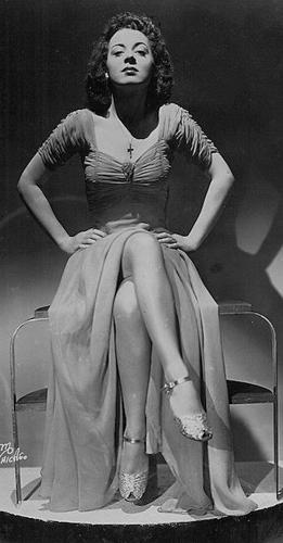 Blue Room big band singer Helen Englert Blaum is dead at 95 | Music ...