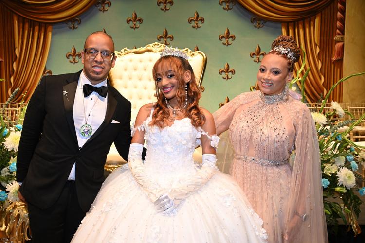 Nell Nolan: Young Men Illinois Ball celebrates, queen chosen ...