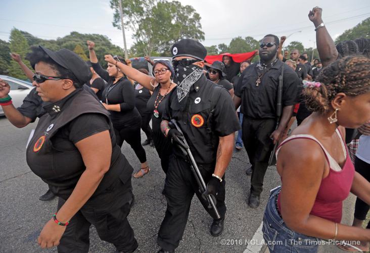 Alton Sterling shooting protests resume in Baton Rouge | Crime/Police ...