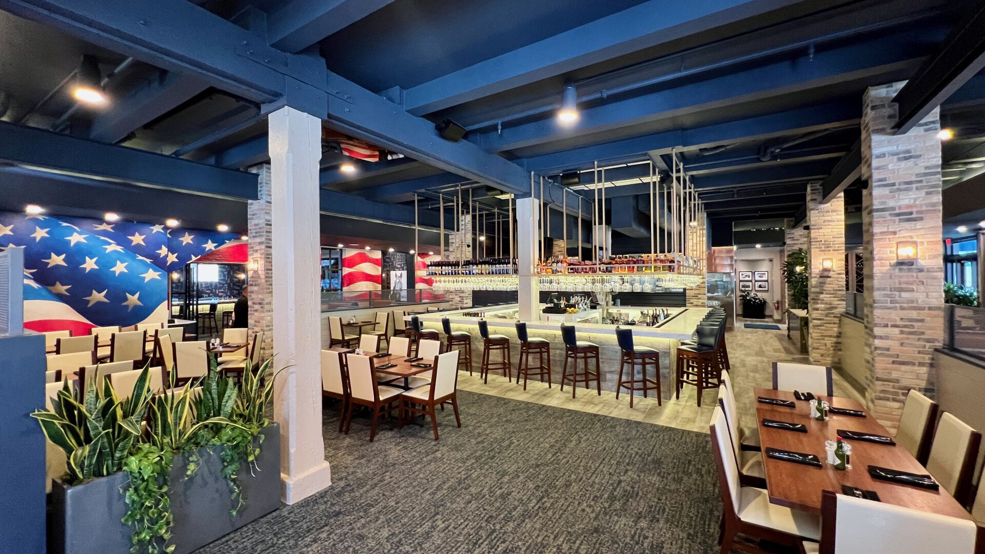 New NOLA restaurant Boulevard opens with happy hour, takeout | Where ...