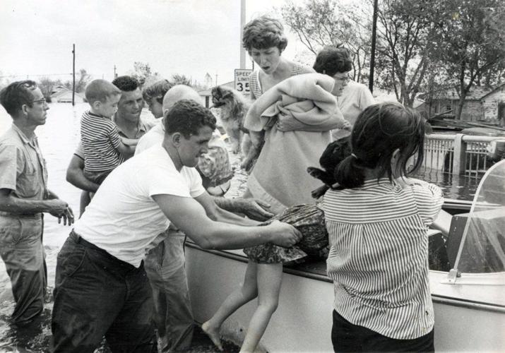 #50YearsAgo: Hurricane Betsy slammed New Orleans; Share memories, pics ...