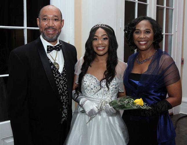 Nell Nolan: Melody Newsome deb, Chelsea Webb OIC deb | Parties/Society ...