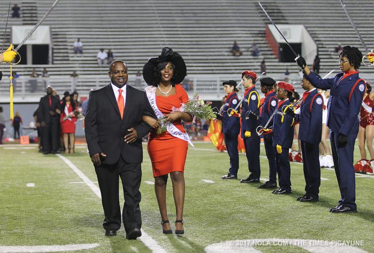 Homecoming 2017: Helen Cox High School crowns its queen | Education ...