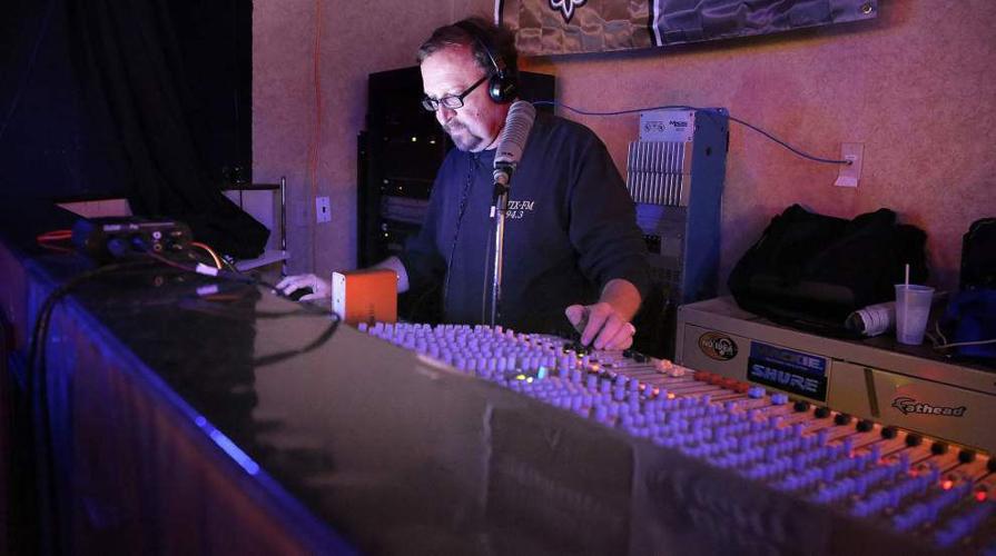 WTIX radio station hosts oldies night, described as the 'soundtrack of ...