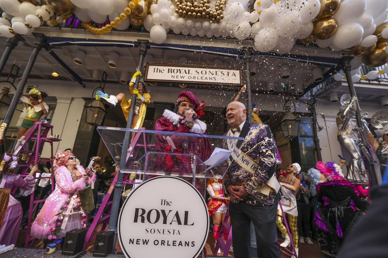 Annual Greasing of the Poles celebrates Mardi Gras Weekend ...
