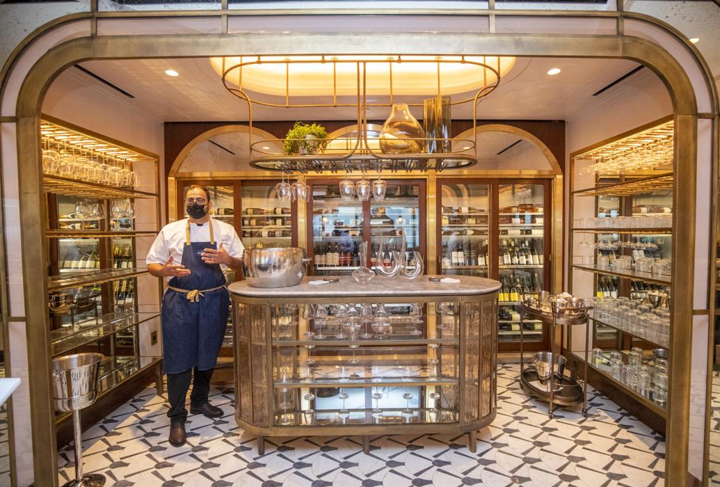 Four Seasons, first look: New restaurant, bar set stage for luxury ...