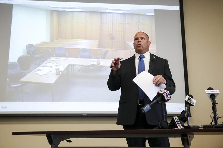 Inmate's fight with Michigan deputies led to fatal courthouse shootings ...