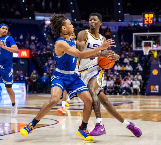 LSU basketball beats UNO, guard Cam Carter has double-double | LSU ...