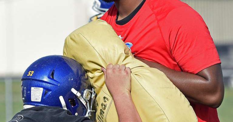 Former U-High lineman Adrian Ealy making big push at East Ascension ...