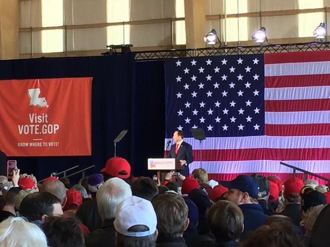 Photos: 1,000s turn out for Donald Trump, big-name politicians at Baton ...