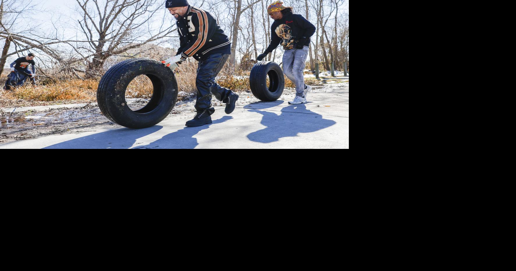 Rapper Juvenile joins volunteers to help cleanup Lower 9 | Photos ...