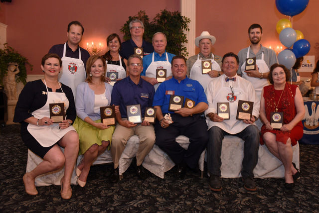 Celebrity chefs cook up a good time to benefit local students | Archive ...