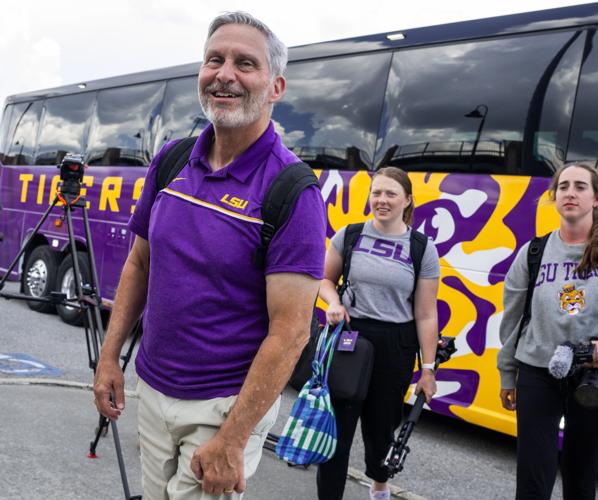 Scott Rabalais: LSU working through process of 'passing the mic' at ...
