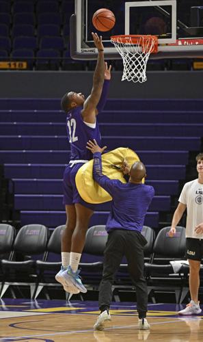 LSU power forward KJ Williams named to 20-man watch list for 2023 Karl ...