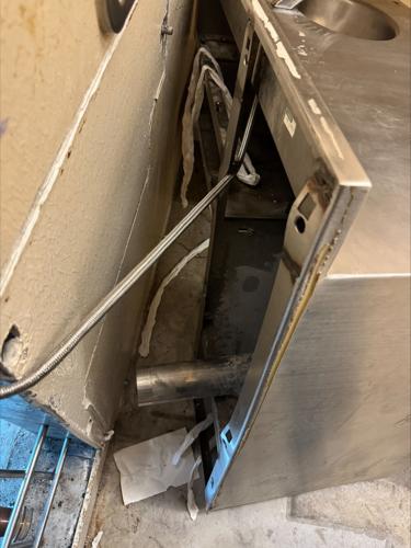 Photo shows escape route for New Orleans jail inmates | Crime/Police ...