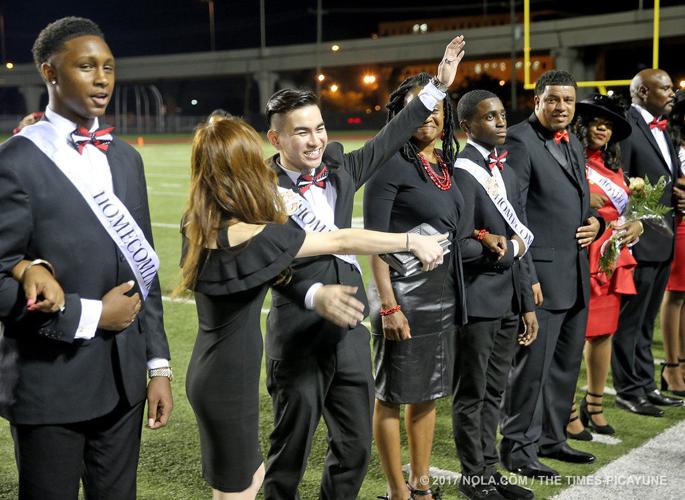 Homecoming 2017: Helen Cox High School crowns its queen | Education ...