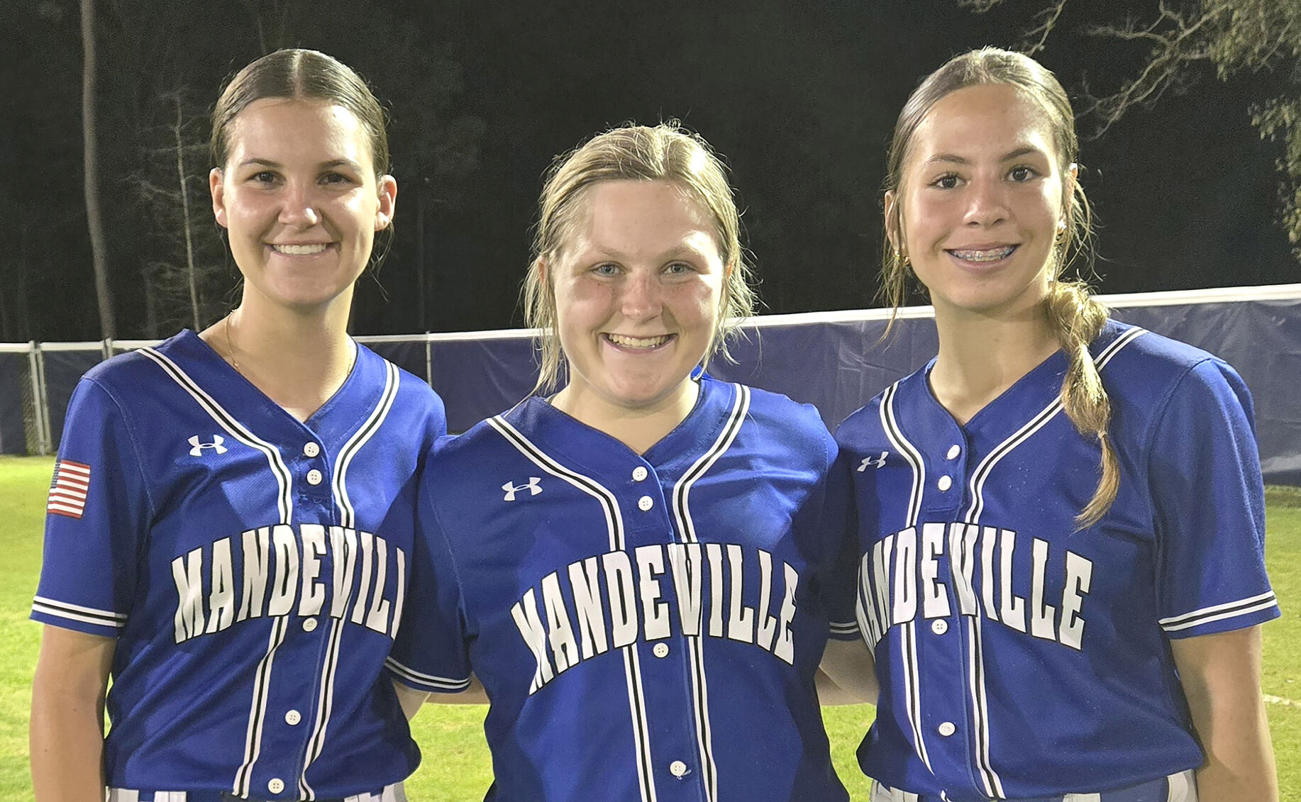 Mandeville pitching trio, timely hits lead to key district win over ...