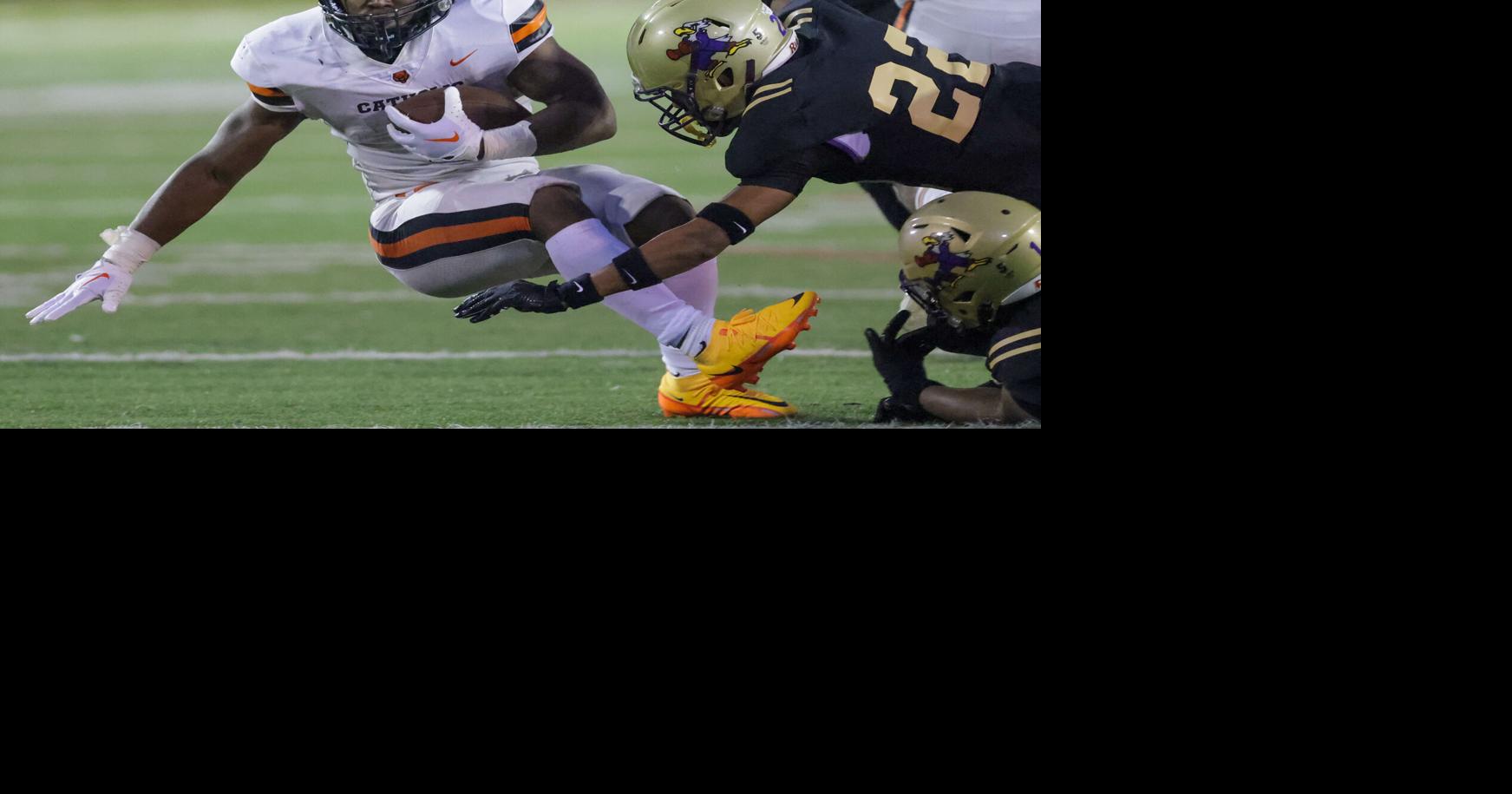 Photos: Catholic-Baton Rouge defeats Warren Easton 43-34 Friday at Pan ...