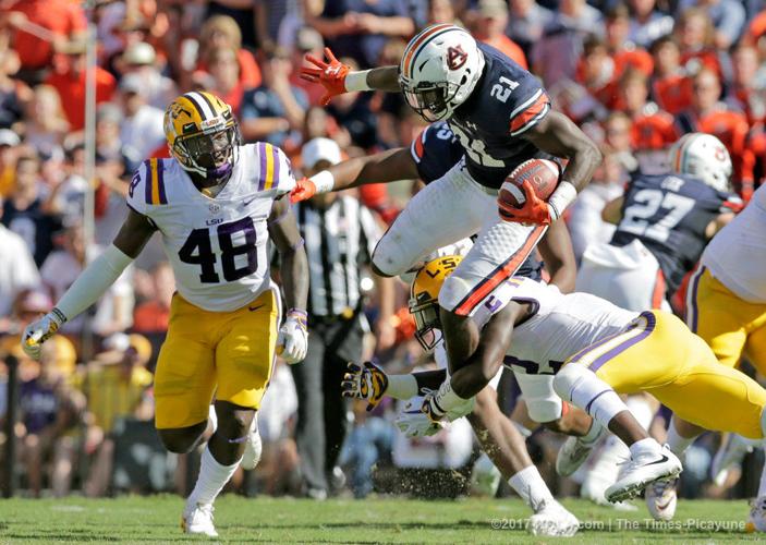 How Duke Riley 'lit into the football team' and changed LSU's season ...