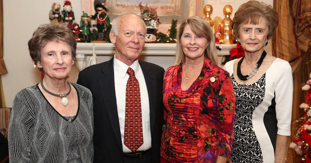 Metairie Woman's Club celebrates its accomplishments at a seasonal ...