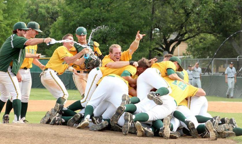 Delgado makes its third straight trip to Junior College World Series ...