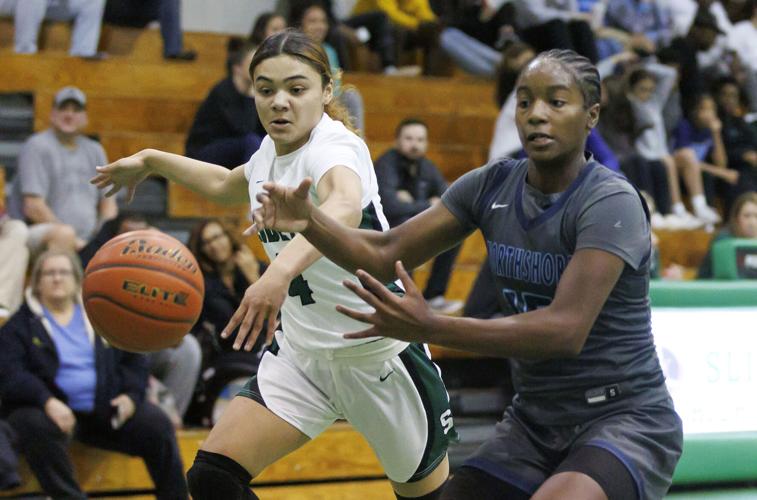 Cherie Spencer's free throw seals Northshore's 40-36 win at Slidell ...
