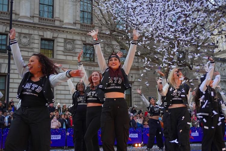 'Bad Moms' strut their stuff in London | St. Tammany community news ...