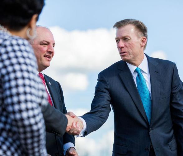 Leo Denault, Entergy's CEO for a decade of success and controversy, set ...