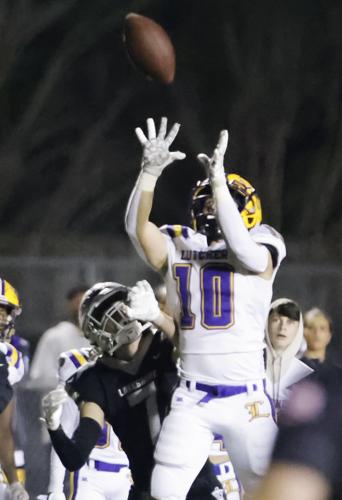 D'Wanye Winfield powers Lutcher's 45-8 quarterfinals win at Lakeshore ...