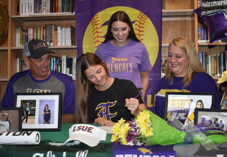 Slidell pitching duo signs to play college softball | St. Tammany ...