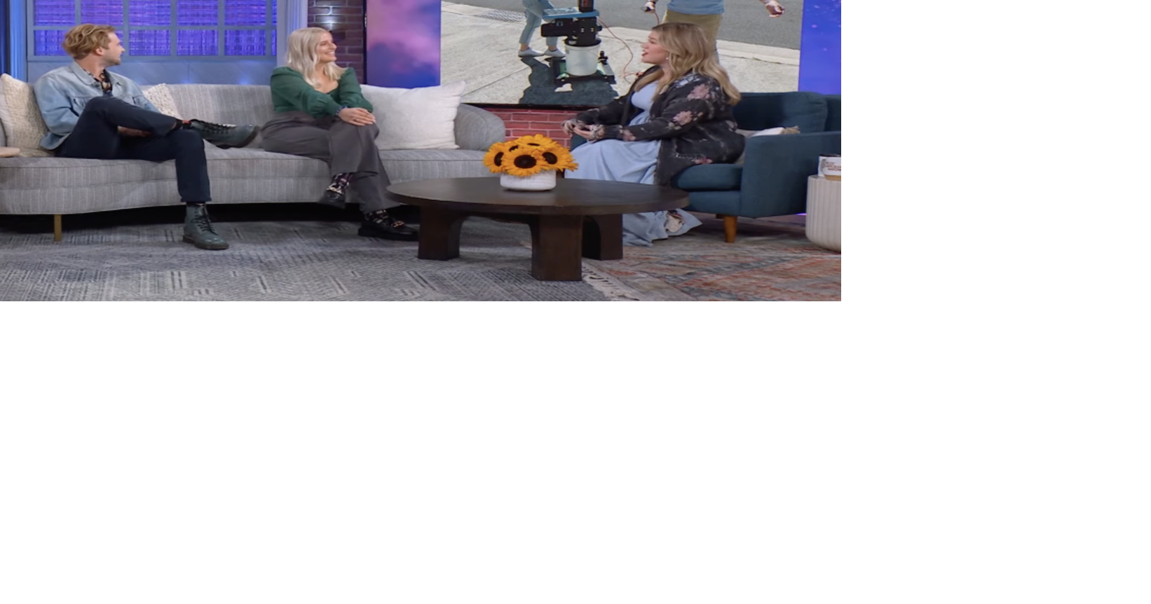 'Rad humans': Kelly Clarkson celebrates Glass Half Full founders on her ...