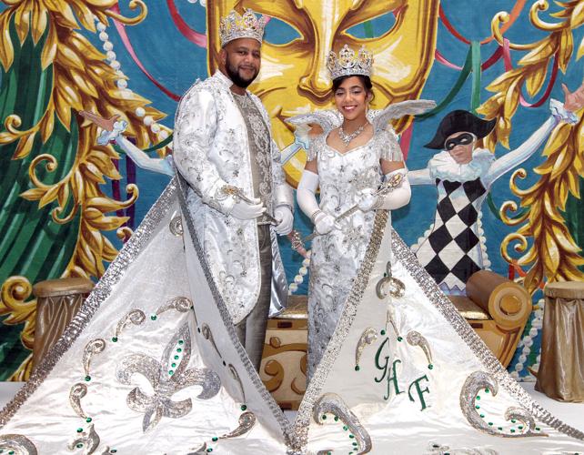 Nell Nolan: Original Illinois Club ball; Torie Joseph OIC deb | Parties ...