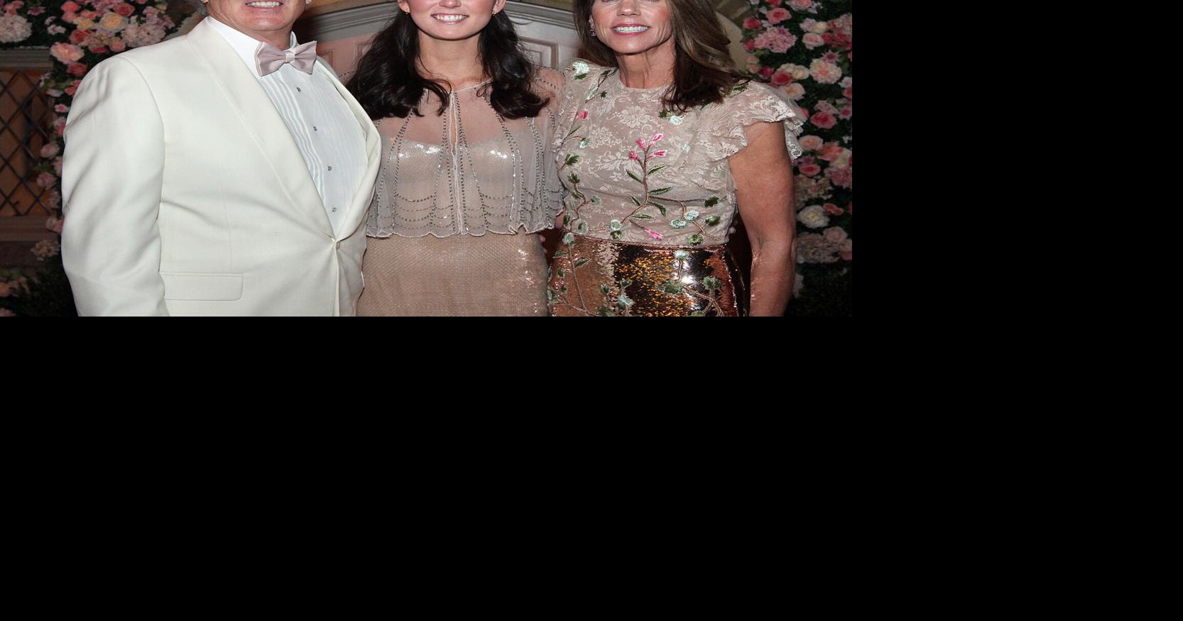 Nell Nolan: Ellie White deb, 6 debs "Girls of a Feather" | Parties ...