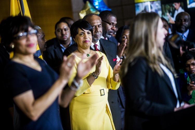 Live updates: CNN Democratic presidential debate in Flint, Michigan ...