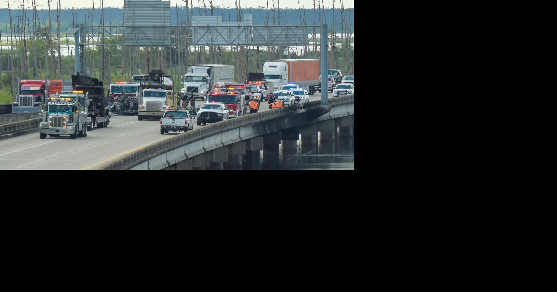 I-10 East closed by massive vehicle fire for the second time in a day ...