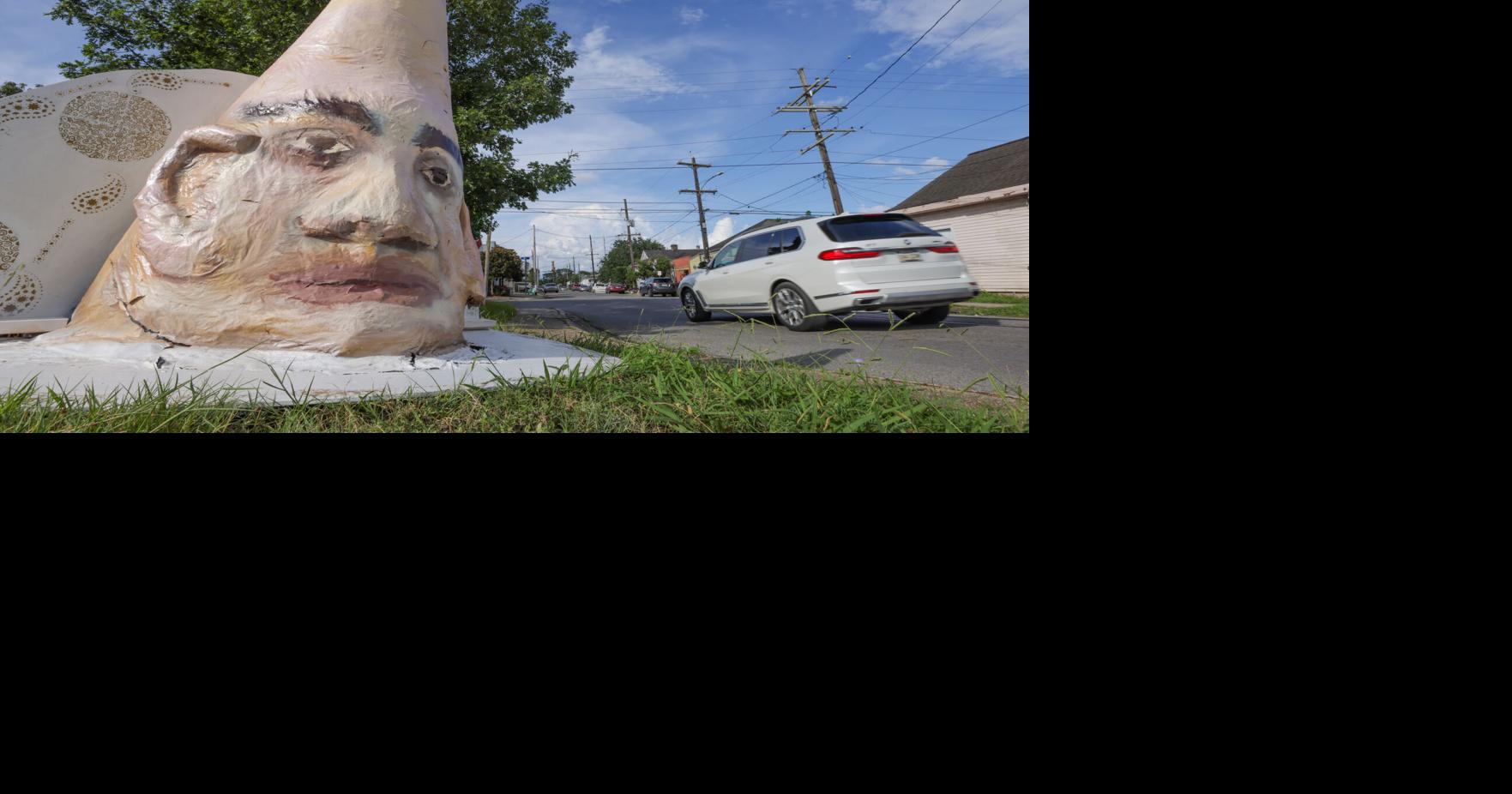 Mysterious cone-headed sculpture appears at Uptown intersection – ‘Take ...