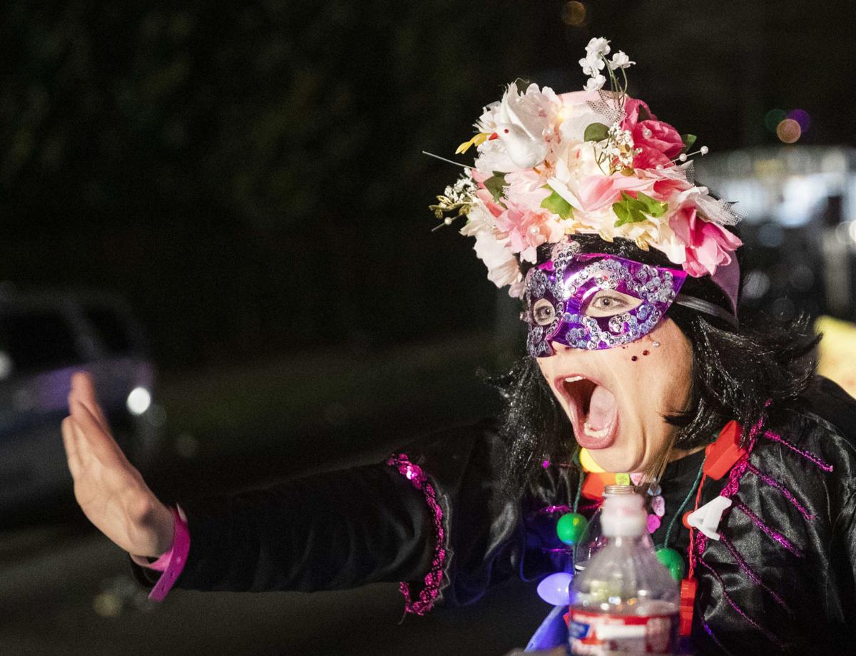 Photos: Krewe of Cleopatra celebrates 'Vixens and Valentines' with hand ...