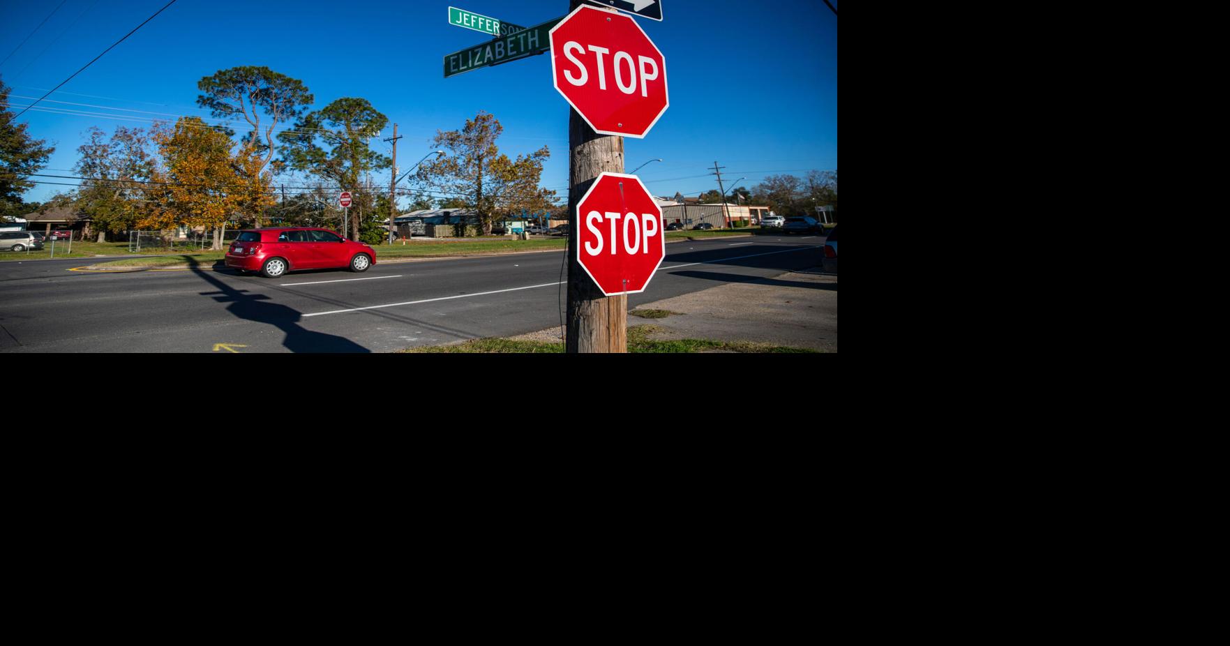 Jefferson Highway drivers complain of duplicate road signs | Jefferson ...