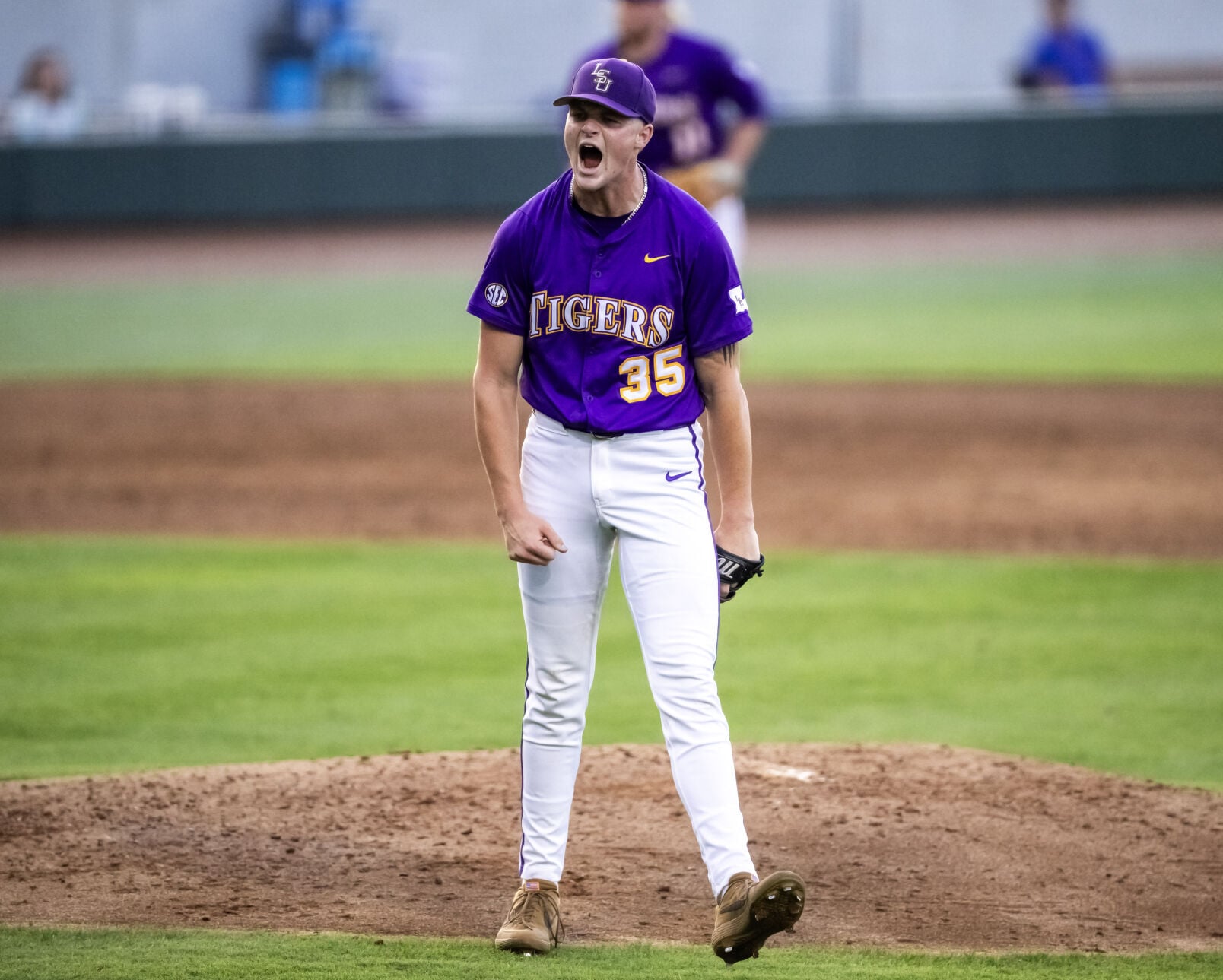 LSU baseball loses to Florida Thursday, Reagan Ricken shines | LSU ...